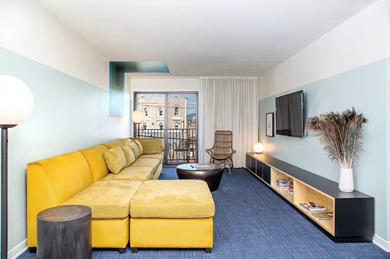 Partial Ocean View King Room – Erwin Hotel